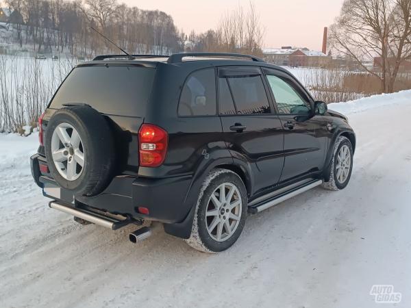 Melns Toyota RAV4 2004 Šauļi, ar dzinēja tilpumu 2.00 L un nobraukumu 320 tūkst. km par 3700 €, foto 6 vietnē AUTOMOTO.COM.LV