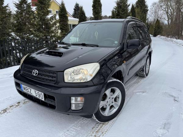 Black Toyota RAV4 2004 in Vilnius, with an engine capacity of 2.00 L and mileage of 250 thousand km for 2200 €, photo 2 on AUTOMOTO.COM.LV
