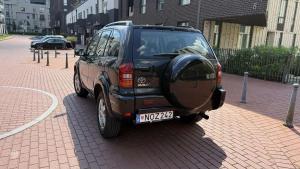 Black Toyota RAV4 2004 in Vilnius, with an engine capacity of 2.00 L and mileage of 327 thousand km for 3500 €, photo 7 on AUTOMOTO.COM.LV