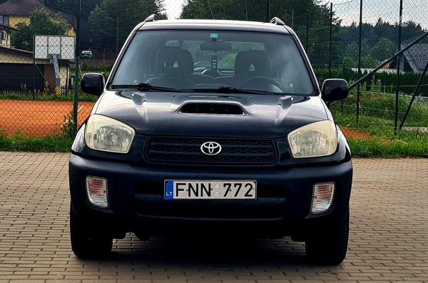 Melns Toyota RAV4 2004 Viļņa, ar dzinēja tilpumu 2.00 L un nobraukumu 320 tūkst. km par 2500 €, foto 7 vietnē AUTOMOTO.COM.LV