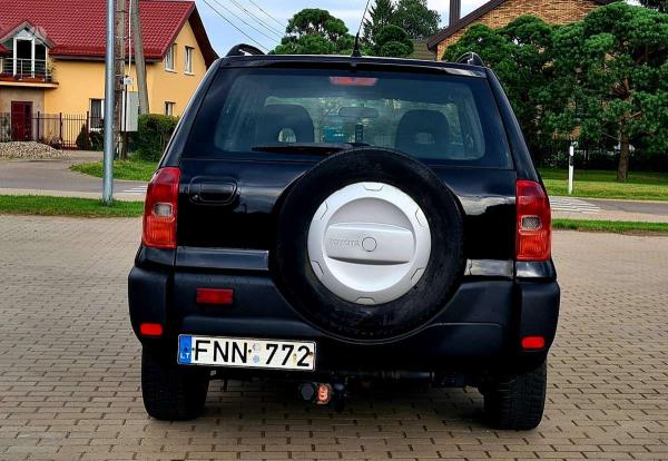 Melns Toyota RAV4 2004 Viļņa, ar dzinēja tilpumu 2.00 L un nobraukumu 320 tūkst. km par 2500 €, foto 8 vietnē AUTOMOTO.COM.LV