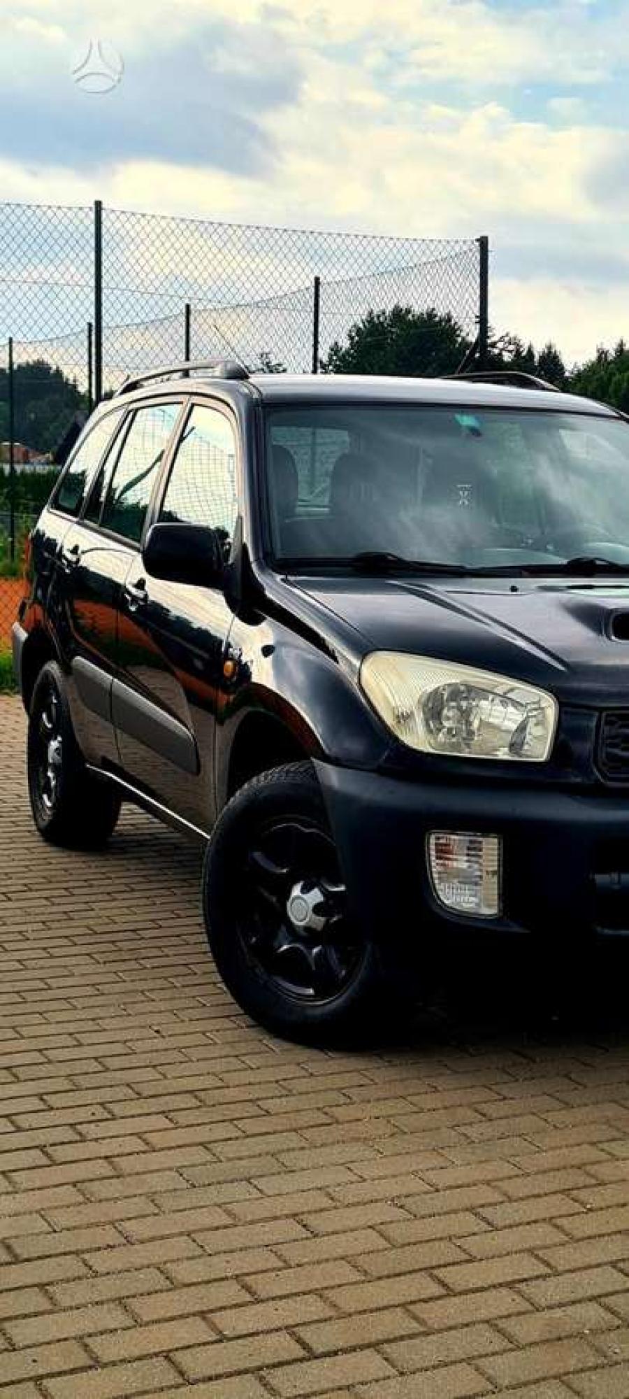 Black Toyota RAV4 2004 in Vilnius, with an engine capacity of 2.00 L and mileage of 320 thousand km for 2500 €, photo 12 on AUTOMOTO.COM.LV