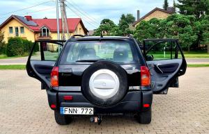Black Toyota RAV4 2004 in Vilnius, with an engine capacity of 2.00 L and mileage of 320 thousand km for 2500 €, photo 20 on AUTOMOTO.COM.LV