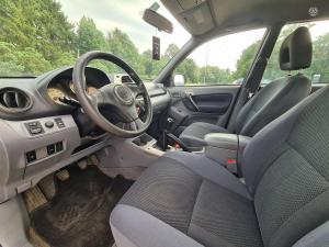 Black Toyota RAV4 2004 in Vilnius, with an engine capacity of 2.00 L and mileage of 320 thousand km for 2500 €, photo 30 on AUTOMOTO.COM.LV