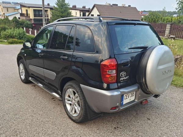 Black Toyota RAV4 2004 in Vilnius, with an engine capacity of 0.00 L and mileage of 162 thousand km for 2350 €, photo 2 on AUTOMOTO.COM.LV