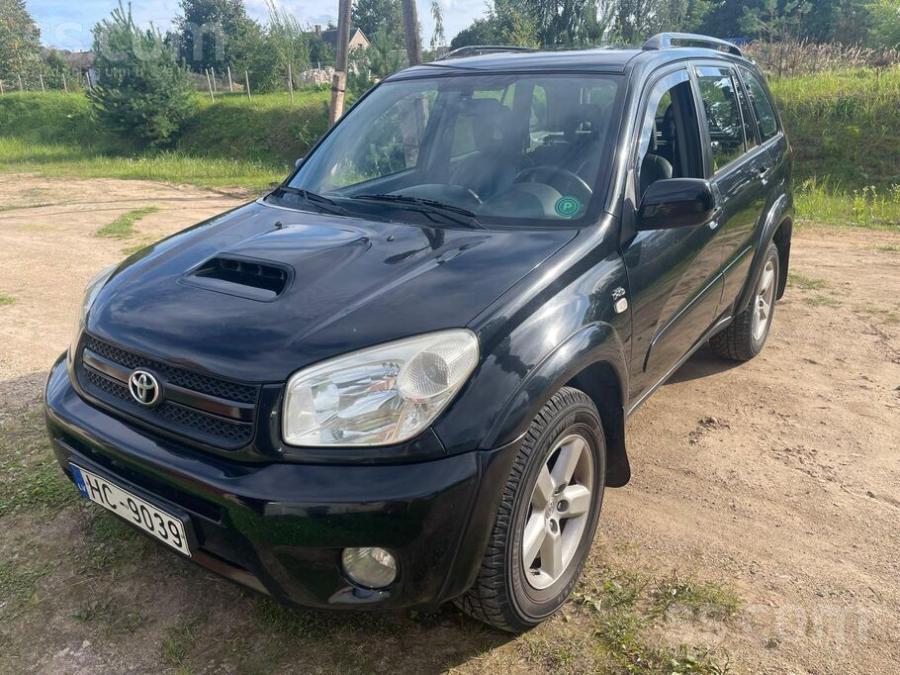 Черный Тойота РАВ 4 2004 в Рига, объемом двигателя 2.00 л и пробегом 277 тыс. км за 2200 €, фото 1 на AUTOMOTO.COM.LV