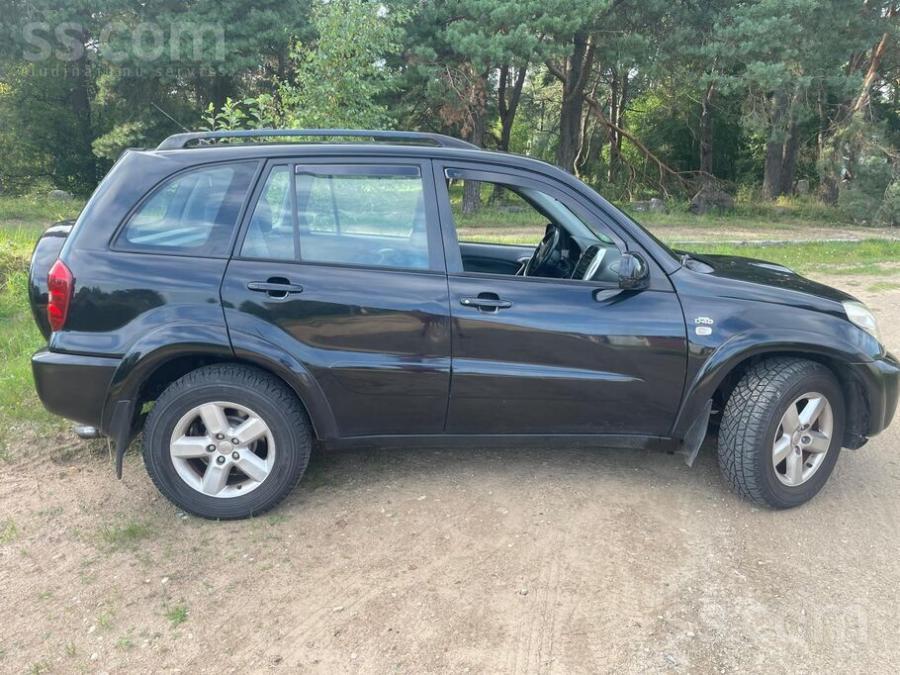 Черный Тойота РАВ 4 2004 в Рига, объемом двигателя 2.00 л и пробегом 277 тыс. км за 2200 €, фото 4 на AUTOMOTO.COM.LV