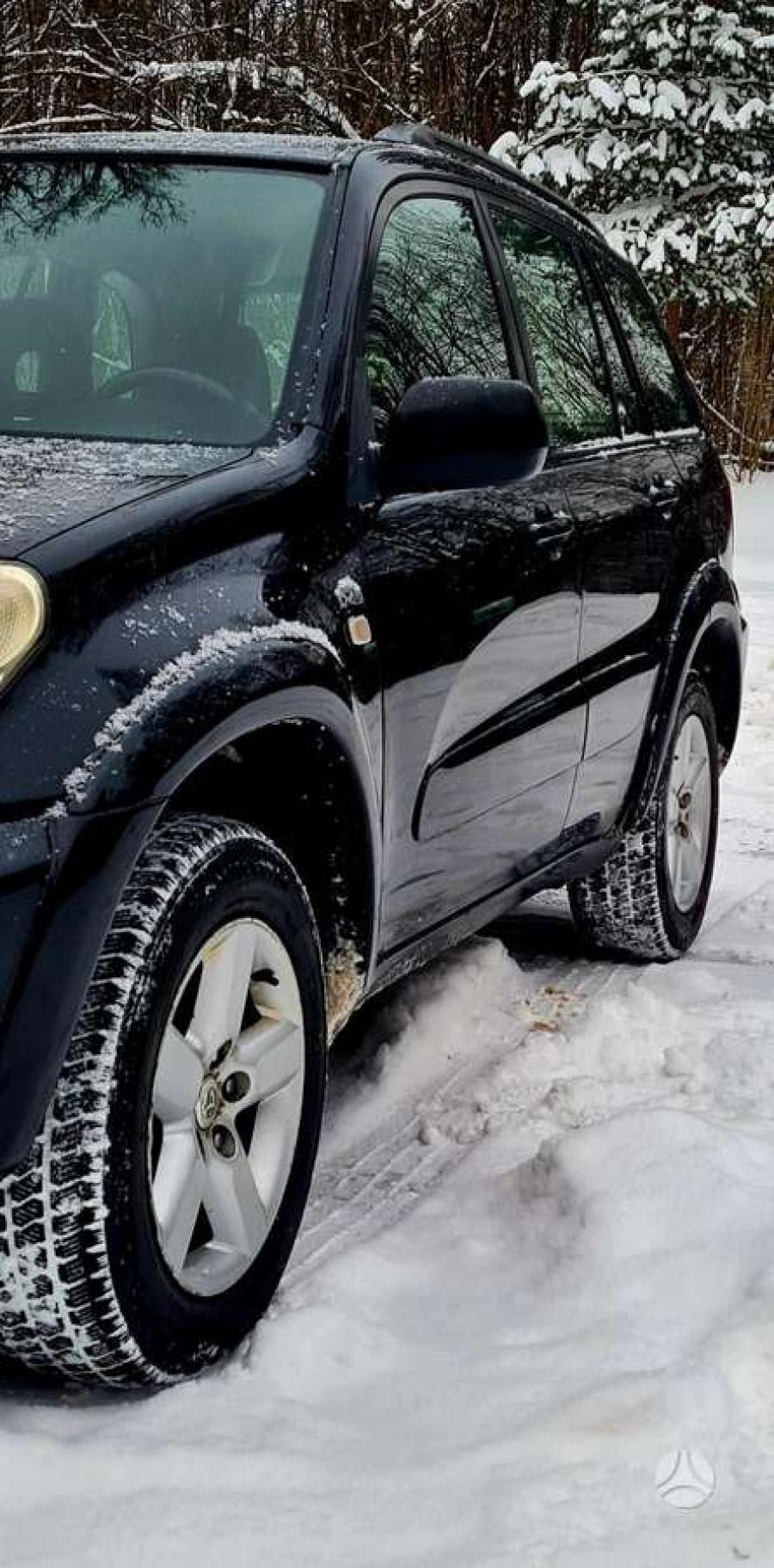 Black Toyota RAV4 2005 in Vilnius, with an engine capacity of 2.00 L and mileage of 324 thousand km for 3750 €, photo 26 on AUTOMOTO.COM.LV