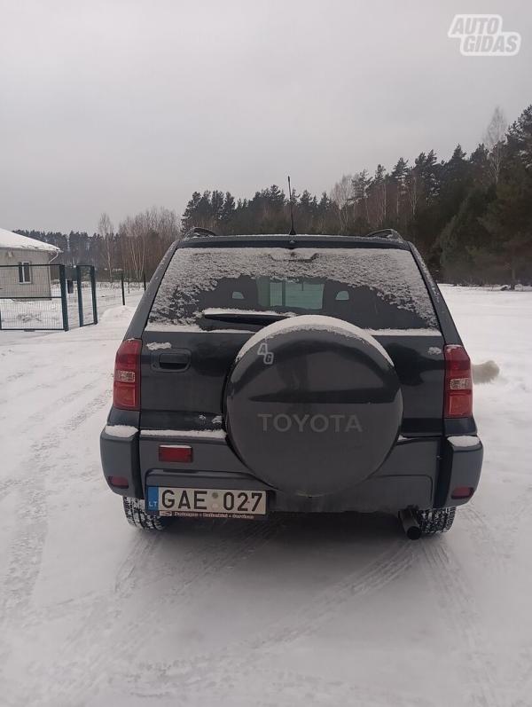 Melns Toyota RAV4 2005 Varėna, ar dzinēja tilpumu 2.00 L un nobraukumu 269 tūkst. km par 3150 €, foto 4 vietnē AUTOMOTO.COM.LV