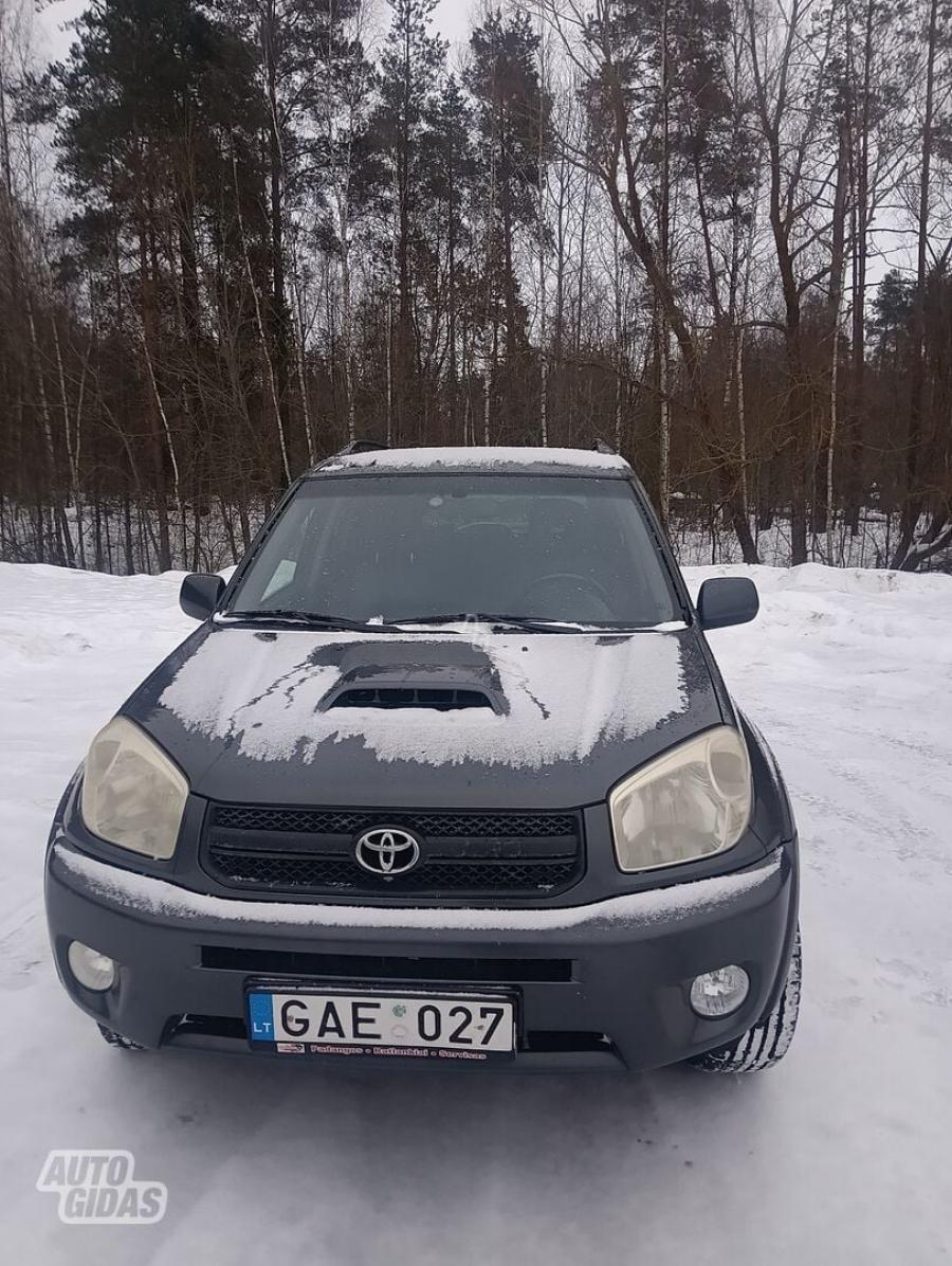 Black Toyota RAV4 2005 in Varena, with an engine capacity of 2.00 L and mileage of 269 thousand km for 3150 €, photo 6 on AUTOMOTO.COM.LV