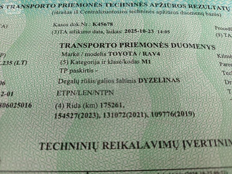Черный Тойота РАВ 4 2006 в Шяуляй, объемом двигателя 2.20 л и пробегом 180 тыс. км за 4500 €, фото 14 на AUTOMOTO.COM.LV