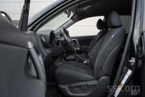 Black Toyota RAV4 2006 in Riga, with an engine capacity of 2.20 L and mileage of 0 thousand km for 4500 €, photo 9 on AUTOMOTO.COM.LV