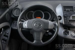 Black Toyota RAV4 2006 in Riga, with an engine capacity of 2.20 L and mileage of 0 thousand km for 4500 €, photo 19 on AUTOMOTO.COM.LV