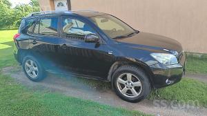 Black Toyota RAV4 2006 in Liepaja, with an engine capacity of 2.20 L and mileage of 324 thousand km for 4440 €, photo 3 on AUTOMOTO.COM.LV
