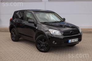 Black Toyota RAV4 2006 in Riga, with an engine capacity of 2.20 L and mileage of 0 thousand km for 1995 €, photo 4 on AUTOMOTO.COM.LV