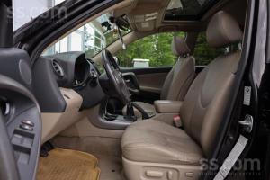 Black Toyota RAV4 2006 in Riga, with an engine capacity of 2.20 L and mileage of 0 thousand km for 1995 €, photo 9 on AUTOMOTO.COM.LV