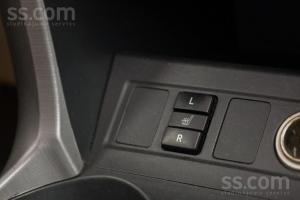 Black Toyota RAV4 2006 in Riga, with an engine capacity of 2.20 L and mileage of 0 thousand km for 1995 €, photo 18 on AUTOMOTO.COM.LV