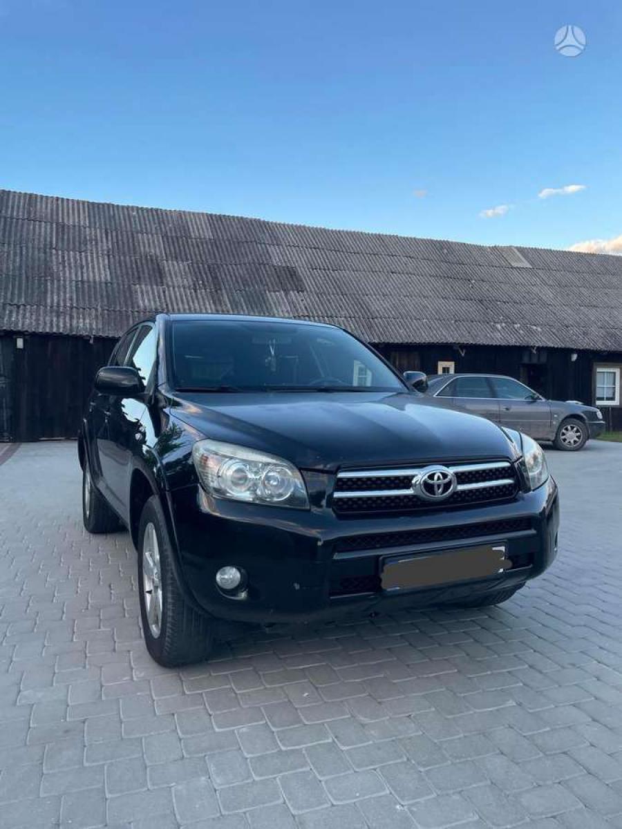 Melns Toyota RAV4 2006 Kėdainiai, ar dzinēja tilpumu 2.20 L un nobraukumu 200 tūkst. km par 4200 €, foto 13 vietnē AUTOMOTO.COM.LV