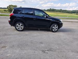 Melns Toyota RAV4 2006 Utena, ar dzinēja tilpumu 2.20 L un nobraukumu 300 tūkst. km par 2000 €, foto 5 vietnē AUTOMOTO.COM.LV