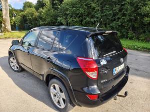 Melns Toyota RAV4 2006 Utena, ar dzinēja tilpumu 2.20 L un nobraukumu 300 tūkst. km par 2000 €, foto 8 vietnē AUTOMOTO.COM.LV