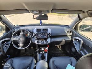 Melns Toyota RAV4 2006 Utena, ar dzinēja tilpumu 2.20 L un nobraukumu 300 tūkst. km par 2000 €, foto 10 vietnē AUTOMOTO.COM.LV