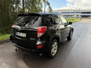 Melns Toyota RAV4 2006 Ukmergė, ar dzinēja tilpumu 2.20 L un nobraukumu 303 tūkst. km par 2600 €, foto 6 vietnē AUTOMOTO.COM.LV