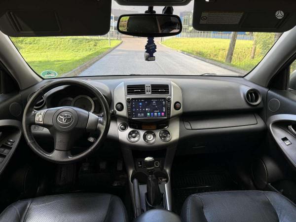 Melns Toyota RAV4 2006 Ukmergė, ar dzinēja tilpumu 2.20 L un nobraukumu 303 tūkst. km par 2600 €, foto 11 vietnē AUTOMOTO.COM.LV