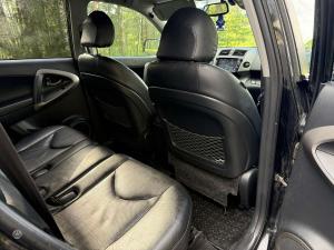 Melns Toyota RAV4 2006 Ukmergė, ar dzinēja tilpumu 2.20 L un nobraukumu 303 tūkst. km par 2600 €, foto 13 vietnē AUTOMOTO.COM.LV