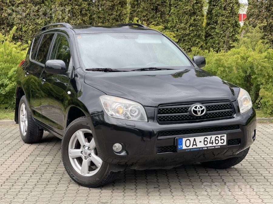 Melns Toyota RAV4 2007 Jelgava, ar dzinēja tilpumu 2.00 L un nobraukumu 0 tūkst. km par 4850 €, foto 3 vietnē AUTOMOTO.COM.LV
