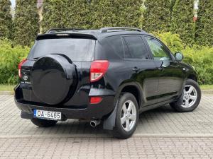 Melns Toyota RAV4 2007 Jelgava, ar dzinēja tilpumu 2.00 L un nobraukumu 0 tūkst. km par 4850 €, foto 5 vietnē AUTOMOTO.COM.LV