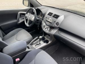 Melns Toyota RAV4 2007 Jelgava, ar dzinēja tilpumu 2.00 L un nobraukumu 0 tūkst. km par 4850 €, foto 15 vietnē AUTOMOTO.COM.LV
