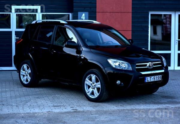 Melns Toyota RAV4 2007 Cēsis, ar dzinēja tilpumu 2.20 L un nobraukumu 257 tūkst. km par 3700 €, foto 5 vietnē AUTOMOTO.COM.LV