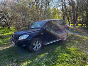 Melns Toyota RAV4 2007 Tallina, ar dzinēja tilpumu 2.20 L un nobraukumu 0 tūkst. km par 3000 €, foto 7 vietnē AUTOMOTO.COM.LV