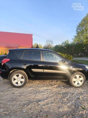 Black Toyota RAV4 2007 in Vilnius, with an engine capacity of 2.20 L and mileage of 315 thousand km for 3999 €, photo  on AUTOMOTO.COM.LV