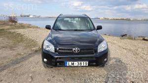 Melns Toyota RAV4 2007 Rīga, ar dzinēja tilpumu 2.20 L un nobraukumu 344 tūkst. km par 2200 €, foto 4 vietnē AUTOMOTO.COM.LV