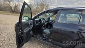 Melns Toyota RAV4 2007 Rīga, ar dzinēja tilpumu 2.20 L un nobraukumu 344 tūkst. km par 2200 €, foto 8 vietnē AUTOMOTO.COM.LV