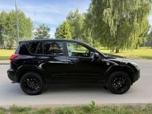 Black Toyota RAV4 2007 in Taurage, with an engine capacity of 2.23 L and mileage of 220 thousand km for 4700 €, photo 10 on AUTOMOTO.COM.LV