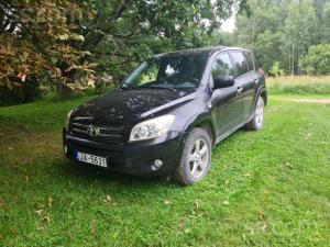 Black Toyota RAV4 2007 in Talsi, with an engine capacity of 2.20 L and mileage of 344 thousand km for 1500 €, photo  on AUTOMOTO.COM.LV