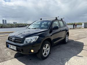Black Toyota RAV4 2007 in Riga, with an engine capacity of 2.00 L and mileage of 190 thousand km for 5050 €, photo  on AUTOMOTO.COM.LV