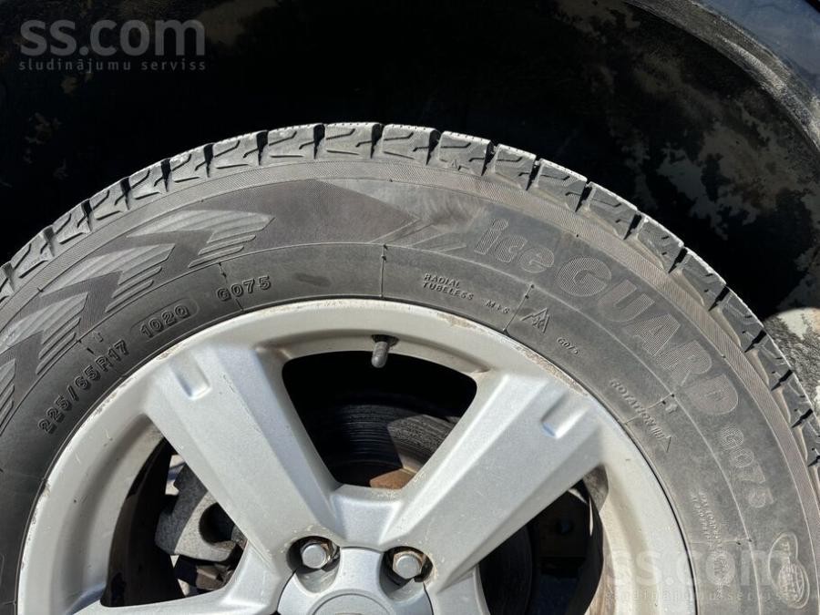 Melns Toyota RAV4 2007 Rīga, ar dzinēja tilpumu 2.00 L un nobraukumu 190 tūkst. km par 5050 €, foto 15 vietnē AUTOMOTO.COM.LV