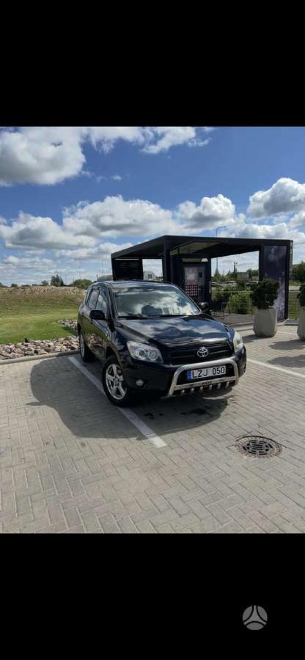 Melns Toyota RAV4 2007 Tauragė, ar dzinēja tilpumu 2.20 L un nobraukumu 270 tūkst. km par 4400 €, foto 1 vietnē AUTOMOTO.COM.LV
