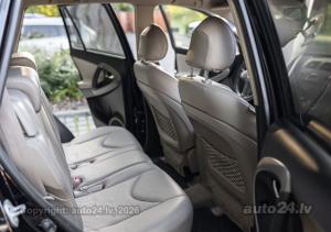 Черный Тойота РАВ 4 2007 в Таллин, объемом двигателя 2.00 л и пробегом 187 тыс. км за 6900 €, фото 11 на AUTOMOTO.COM.LV