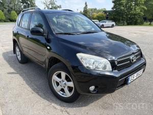 Melns Toyota RAV4 2007 Rīga, ar dzinēja tilpumu 2.00 L un nobraukumu 172 tūkst. km par 3900 €, foto 5 vietnē AUTOMOTO.COM.LV