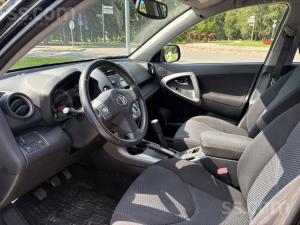 Melns Toyota RAV4 2007 Rīga, ar dzinēja tilpumu 2.00 L un nobraukumu 172 tūkst. km par 3900 €, foto 6 vietnē AUTOMOTO.COM.LV
