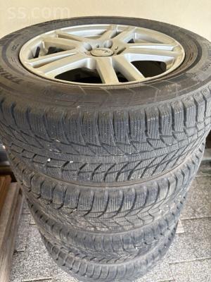 Melns Toyota RAV4 2007 Rīga, ar dzinēja tilpumu 2.00 L un nobraukumu 172 tūkst. km par 3900 €, foto 11 vietnē AUTOMOTO.COM.LV