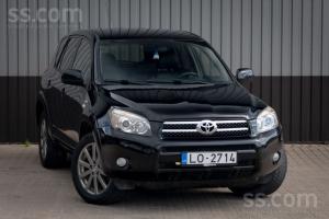 Black Toyota RAV4 2007 in Talsi, with an engine capacity of 2.20 L and mileage of 230 thousand km for 3490 €, photo  on AUTOMOTO.COM.LV