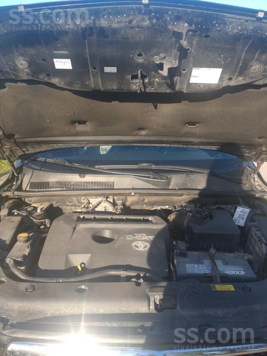 Black Toyota RAV4 2007 in Riga, with an engine capacity of 2.20 L and mileage of 263 thousand km for 3050 €, photo 10 on AUTOMOTO.COM.LV