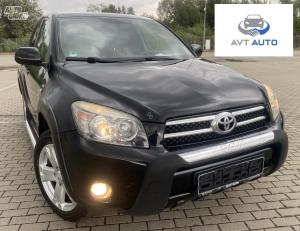 Melns Toyota RAV4 2007 Marijampole, ar dzinēja tilpumu 2.20 L un nobraukumu 178 tūkst. km par 3950 €, foto  vietnē AUTOMOTO.COM.LV