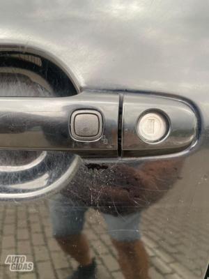 Melns Toyota RAV4 2007 Marijampole, ar dzinēja tilpumu 2.20 L un nobraukumu 178 tūkst. km par 3950 €, foto 17 vietnē AUTOMOTO.COM.LV
