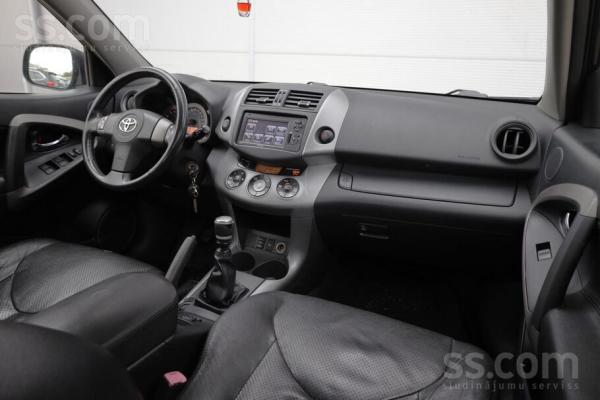 Тойота РАВ 4 2007 в Рига на AUTOMOTO.COM.LV Черный Тойота РАВ 4 2007 в Рига, объемом двигателя 2.20 л и пробегом 354 тыс. км за 1695 €, фото 10 на AUTOMOTO.COM.LV